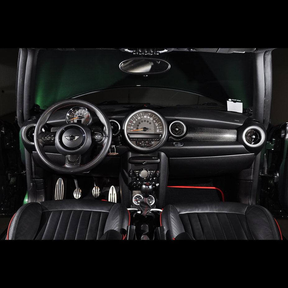 Dashboard in Carbon Fiber - MINI R55 / R56 / R57 / R58 / R59