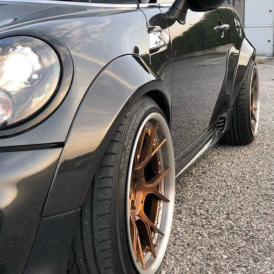 Wide Arches in Carbon Fiber for MINI R55/R56/R57/R58/R59